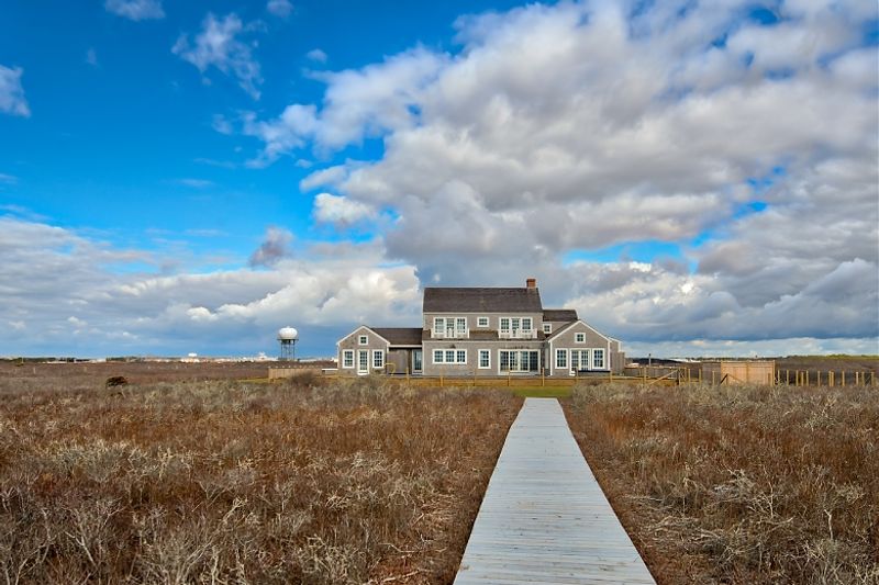 30 Madequecham Valley Rd - Fisher Real Estate Nantucket