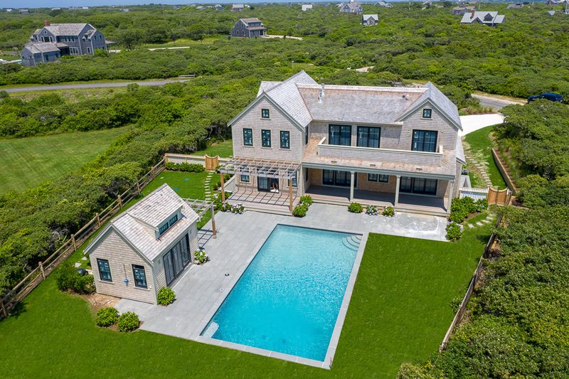 30 Madequecham Valley Rd - Fisher Real Estate Nantucket